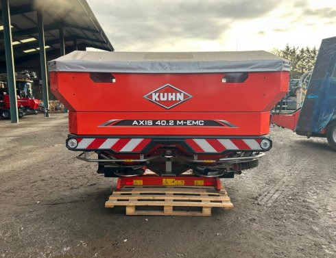 Kuhn Axis 40.2 M EMC V8 | B&B Tractors