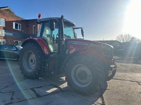 Massey Ferguson 7718S | B&B Tractors
